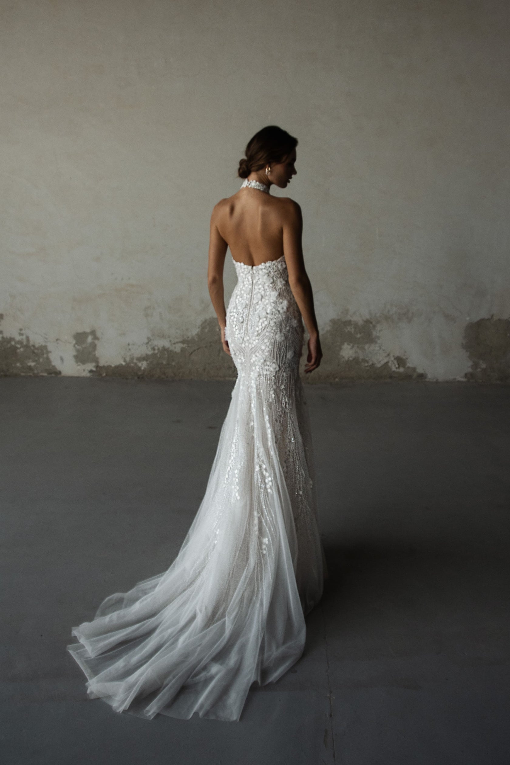 Elegant American Armhole Wedding Dress with Handmade 3D Flower Detaili ...