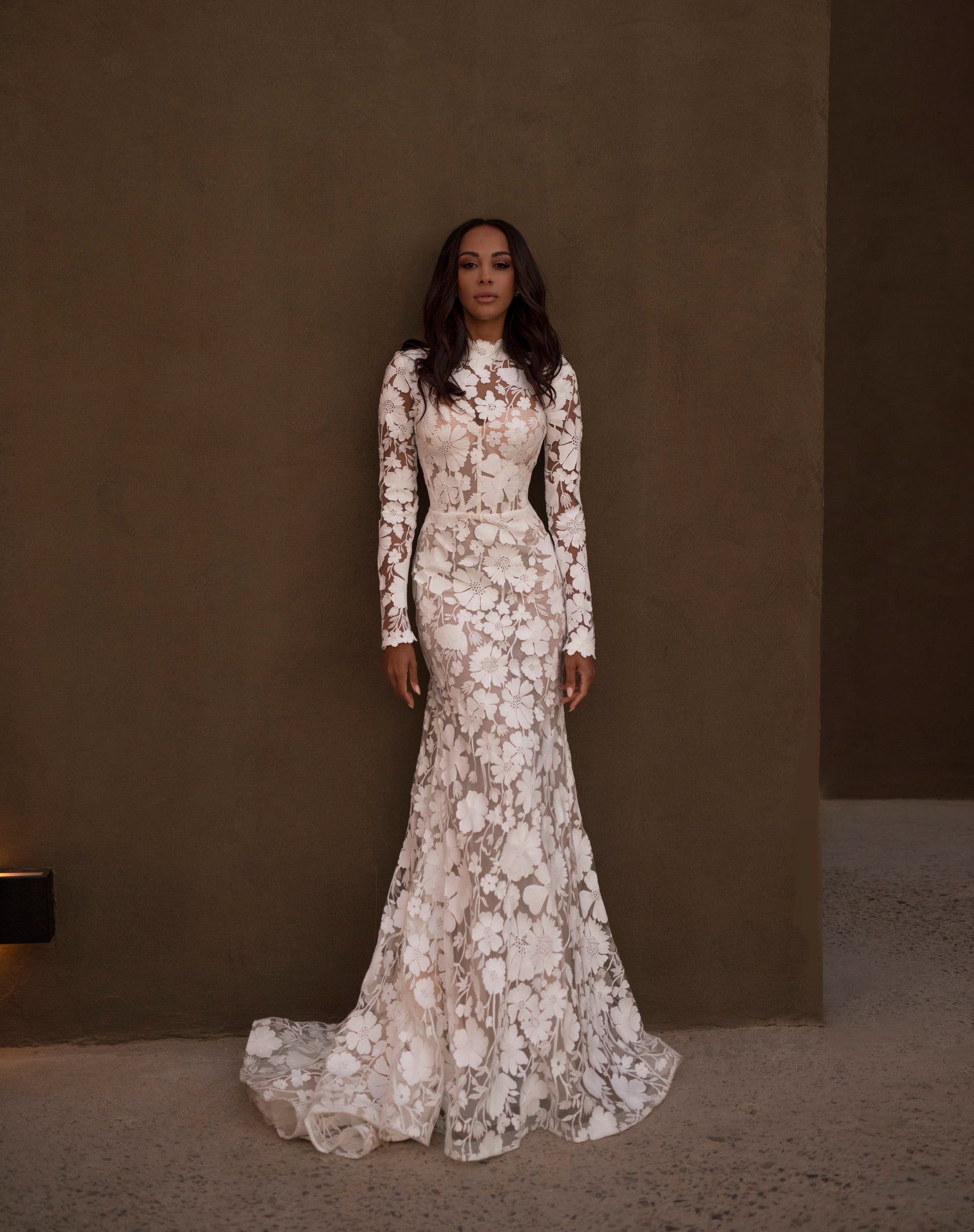 Elegant Fitted Lace Wedding Dress with Long Sleeves Frances – Wedding Roof